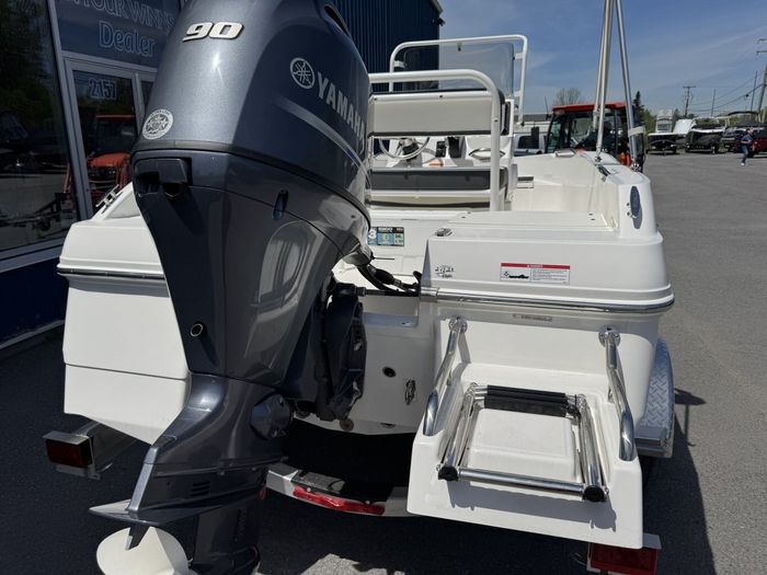 Robalo R160 2025 New Boat for Sale in Kingston, Ontario - BoatDealers.ca