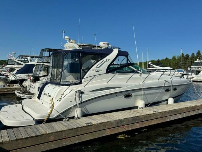 Maxum 3700 SY 2004 Used Boat for Sale in Toronto, Ontario - BoatDealers.ca