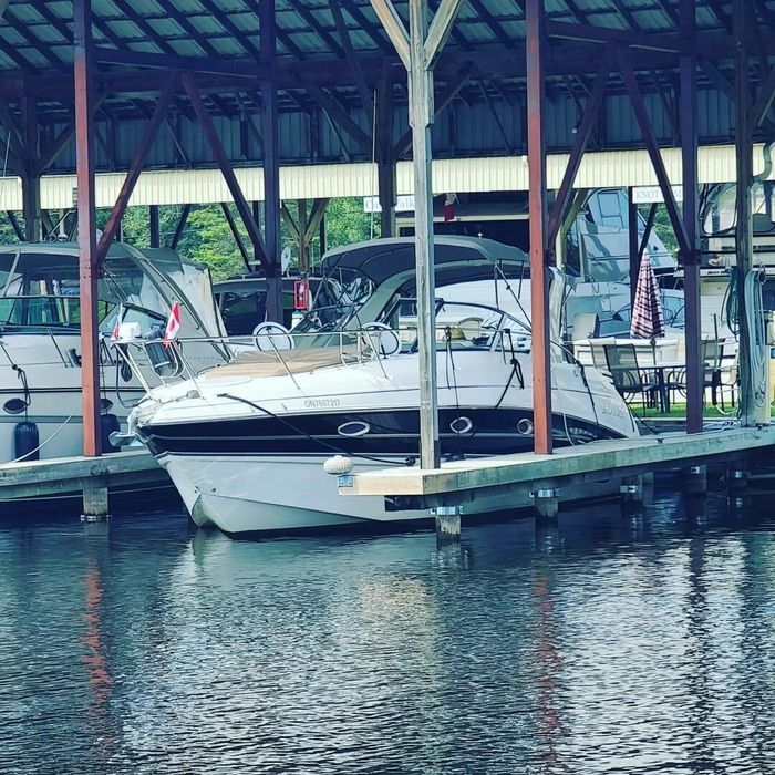 Larson Cabrio 330 2008 Used Boat for Sale in Brechin, Ontario ...