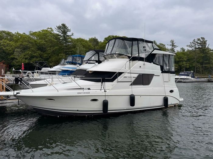 Silverton 352 Motor Yacht 1997 Used Boat for Sale in Nobel, Ontario ...