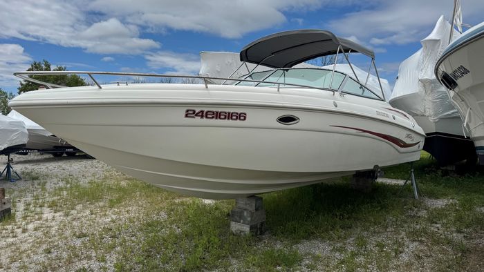 Rinker 272 Captiva 1998 Used Boat for Sale in Pefferlaw, Ontario ...