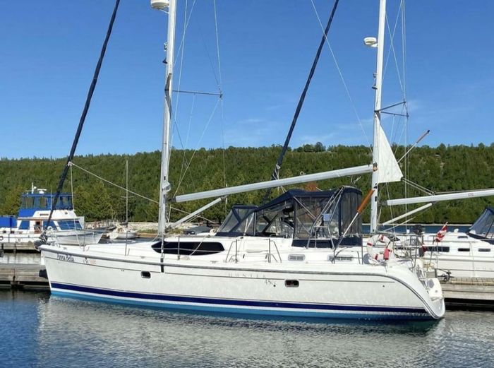 Hunter 45 Center Cockpit 2006 Used Boat for Sale in Gore Bay, Ontario ...