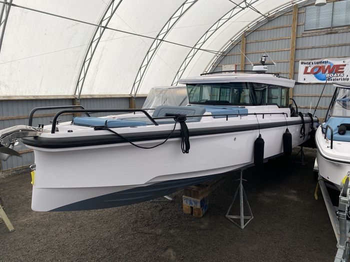 Axopar 37 XC CROSS CABIN 2025 New Boat for Sale in Kingston, Ontario ...