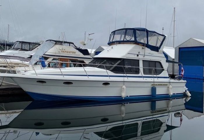Cooper Prowler Sedan Bridge 1989 Used Boat for Sale in Ladysmith ...