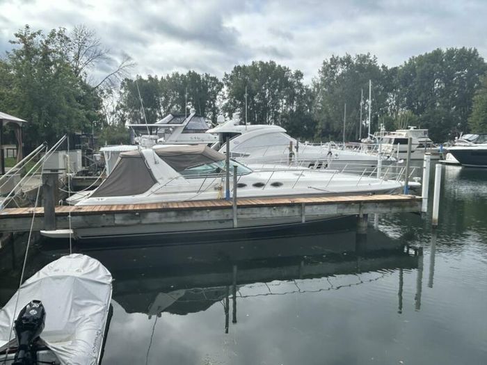 Sea Ray 400 Express 1994 Used Boat for Sale in Sarnia, Ontario ...