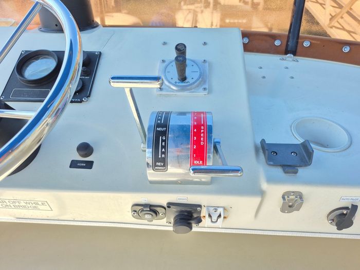 Camano 31 Troll 1994 Used Boat for Sale in Oak Bay, British Columbia ...