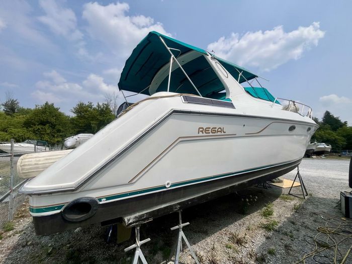Regal Commodore 400 1994 Used Boat for Sale in Beaverton, Ontario ...