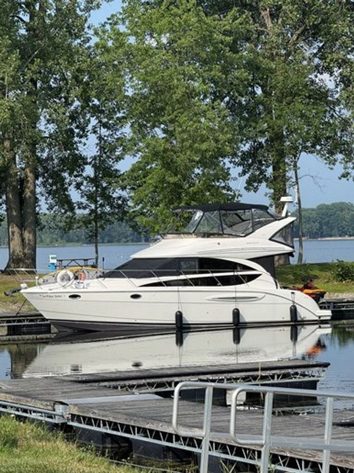 Meridian 391 2008 Used Boat for Sale in Saint-Paul-de-l'Île-aux-Noix ...