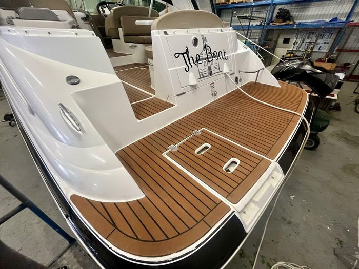 Cruisers Yachts 330 Express 2011 Used Boat for Sale in Keswick, Ontario ...