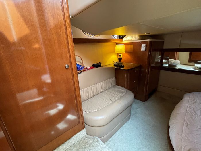Meridian 411 Sedan Bridge 2006 Used Boat for Sale in Vancouver, British ...