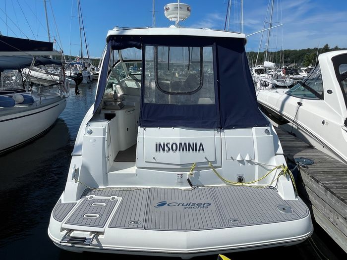 Cruisers Yachts 360 Express 2011 Used Boat for Sale in Midland, Ontario ...