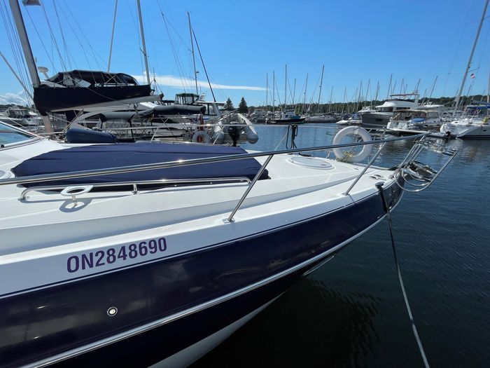 Cruisers Yachts 360 Express 2011 Used Boat for Sale in Midland, Ontario ...