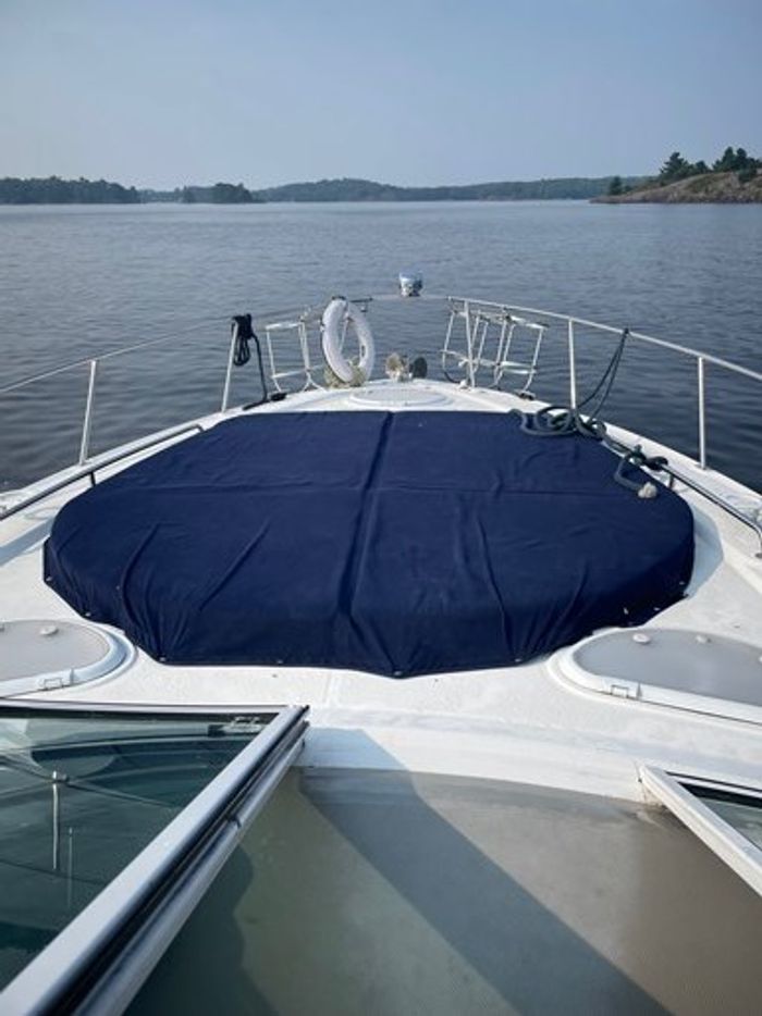 Cruisers Yachts 360 Express 2011 Used Boat for Sale in Midland, Ontario ...