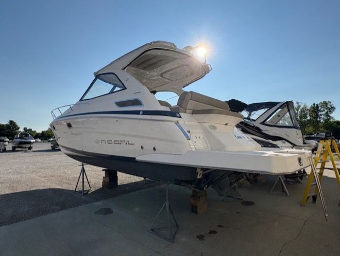 Regal 35 Sport Coupe 2013 Used Boat for Sale in Chatham, Ontario ...