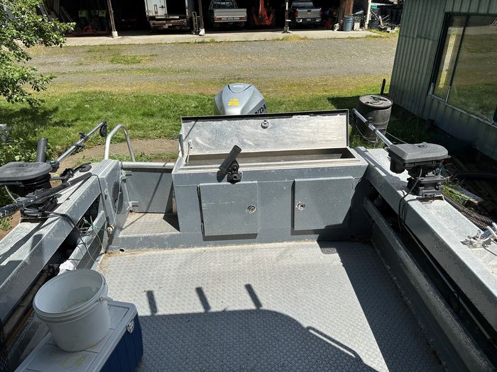 Wolf 2005 Used Boat for Sale in Comox, British Columbia - BoatDealers.ca