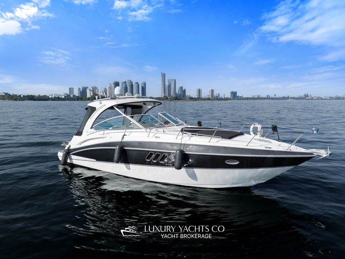 Cruisers Yachts 360 Express 2009 Used Boat for Sale in Toronto, Ontario ...