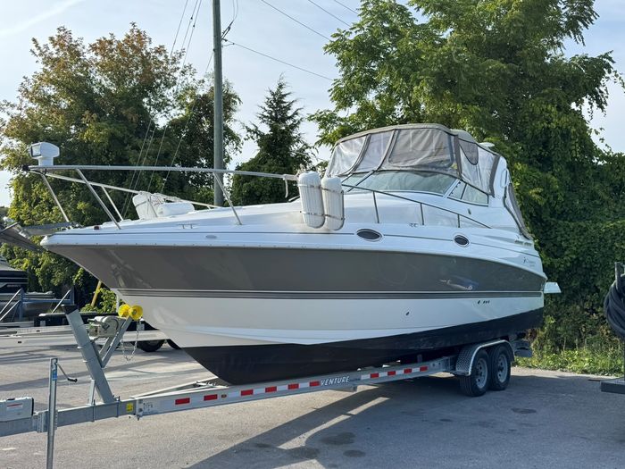 Cruisers Yachts 28 CXI 2007 Used Boat for Sale in Belleville, Ontario ...