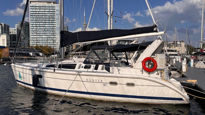 Hunter 41 1999 Used Boat for Sale in Old Toronto, Ontario - BoatDealers.ca