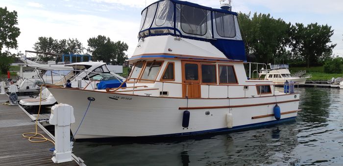 CHB 36 1981 Occasion Bateau à vendre au Montréal, Québec - BoatDealers.ca