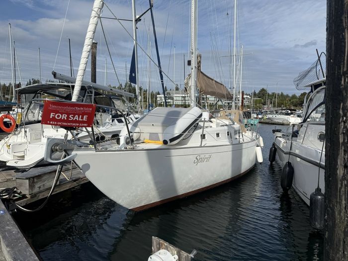 Alberg 37 MKII 1980 Used Boat for Sale in Comox, British Columbia ...