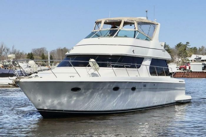Carver 460 Voyager 2004 Used Boat for Sale in Honey Harbour, Ontario ...